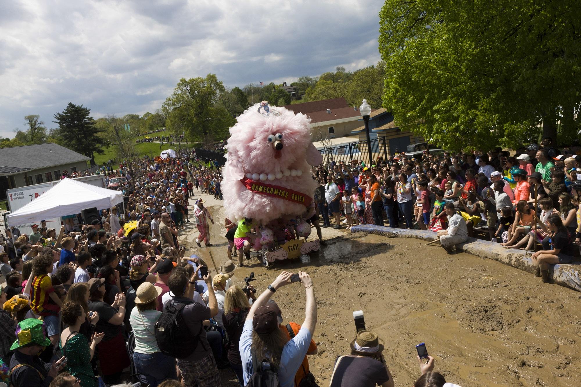 10 Weird & Wacky Events across America | Miles Away Travel Blog