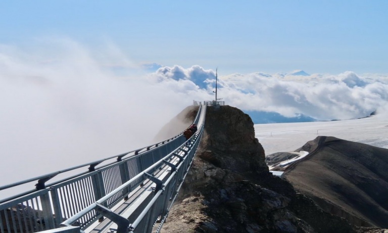 Want a Great Winter Vacation in Switzerland? Go to Montreux | CheapOair ...