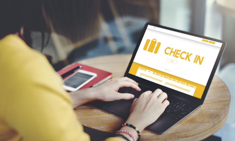 What You Need to Know About Online Check-In | CheapOair MilesAway