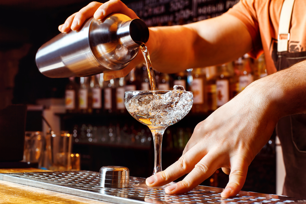 Best Cocktail Bars and Lounges in Boston | Things To Do